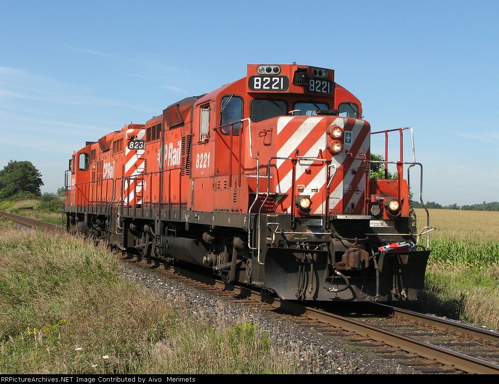 CP 8221 at Mile 92 Galt Sub.